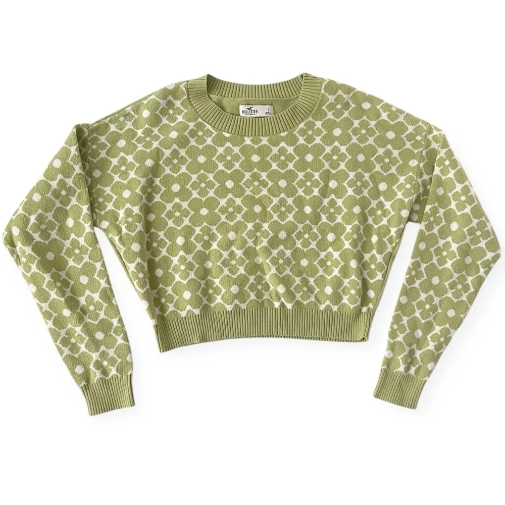 Hollister | Sweaters | Hollister Green Floral Cropped Sweater 6s Mod ...